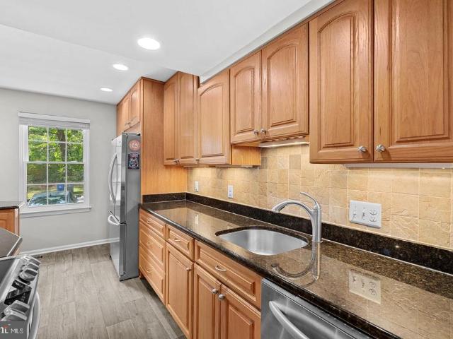 8942 Astongale Court