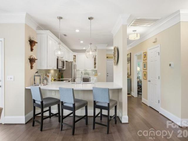 8942 Rosalyn Glen Rd, Cornelius, NC 28031