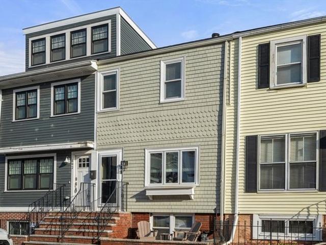 894 E 2nd St, Boston, MA 02127