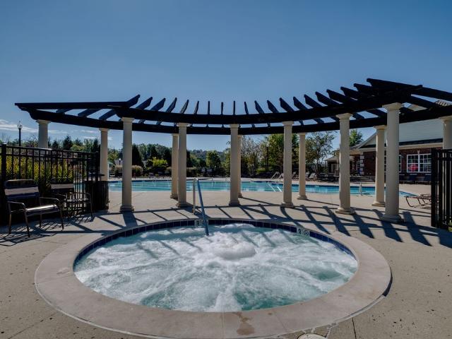 894 Meadowcrest Way