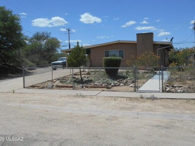 894 S Post Rd, Benson, AZ 85602