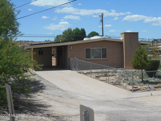 894 S Post Rd, Benson, AZ 85602