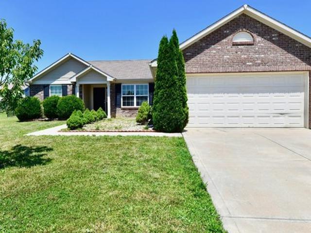 894 Rosewood Dr, Greenwood, IN 46143