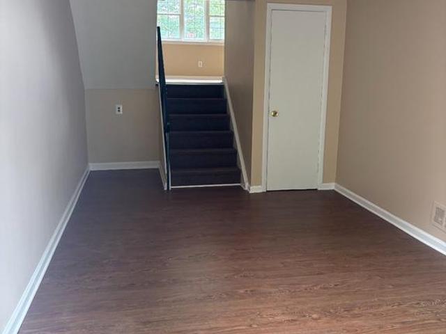 894 Wedgewood Drive