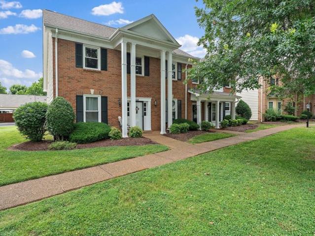 8954 Sawyer Brown Rd, Nashville, TN 37221