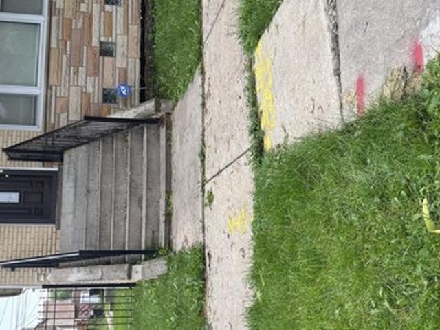 8955 S May St, Chicago, IL 60620