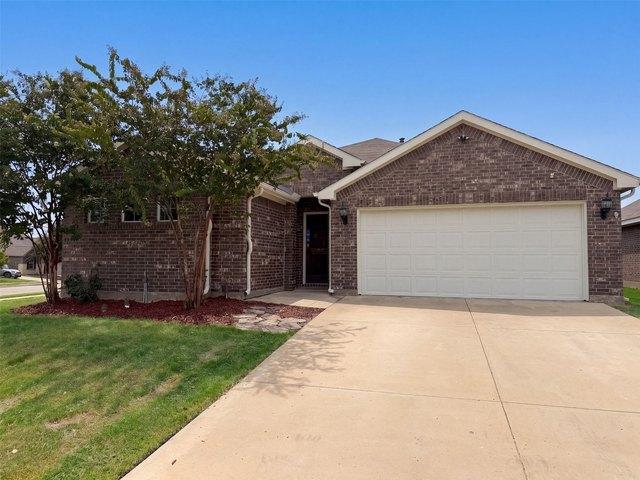 8956 Devonshire Dr, Fort Worth, TX 76131