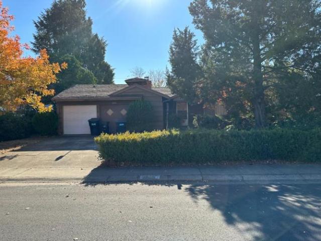 8956 Rosewood Dr, Sacramento, CA 95826