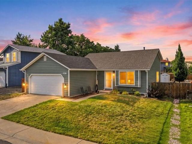 8957 W Toller Ave, Littleton, CO 80128