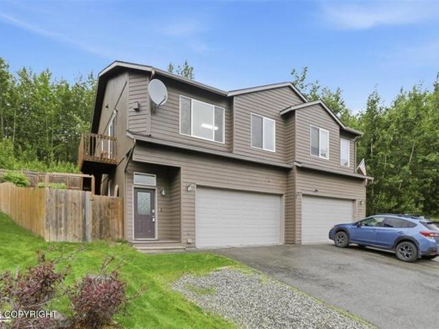 8958 Birch Park Cir, Eagle River, AK 99577