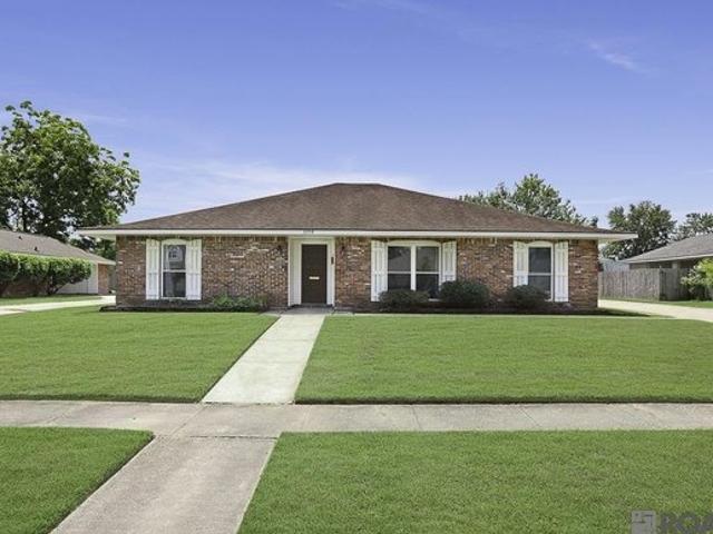 8958 Cottage Dr, Baton Rouge, LA 70806