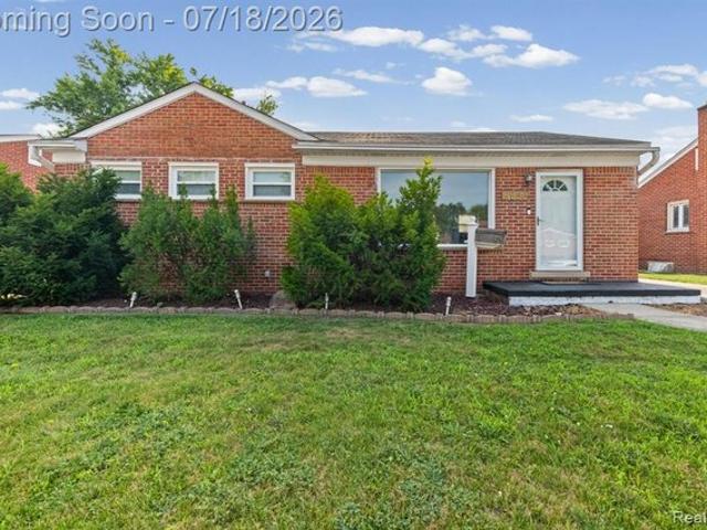 8950 Brentwood St, Livonia, MI 48150