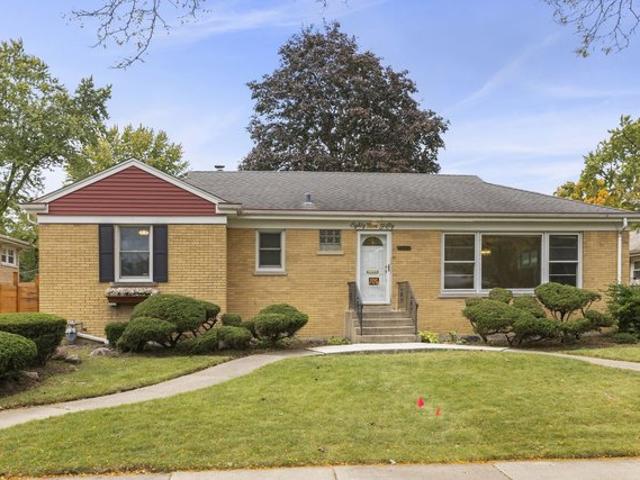 8950 Ewing Ave, Evanston, IL 60203
