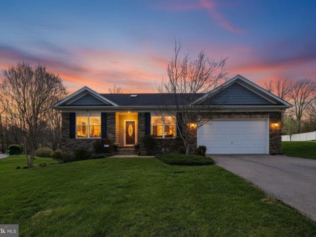 8951 Chapel Ave, Ellicott City, MD 21043