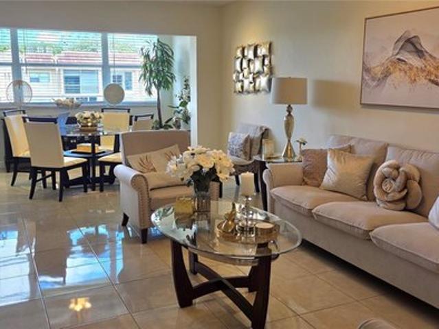 8951 Sunrise Lakes Blvd Apt 301, Sunrise, FL 33322