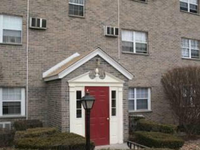 $895 / 2br New renovations! clean/$affordable/ Wicked nice! CLINTON