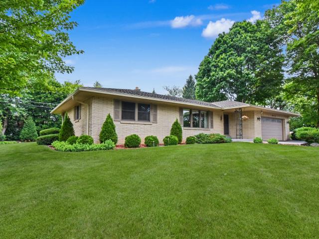 895 Copenhill Dr