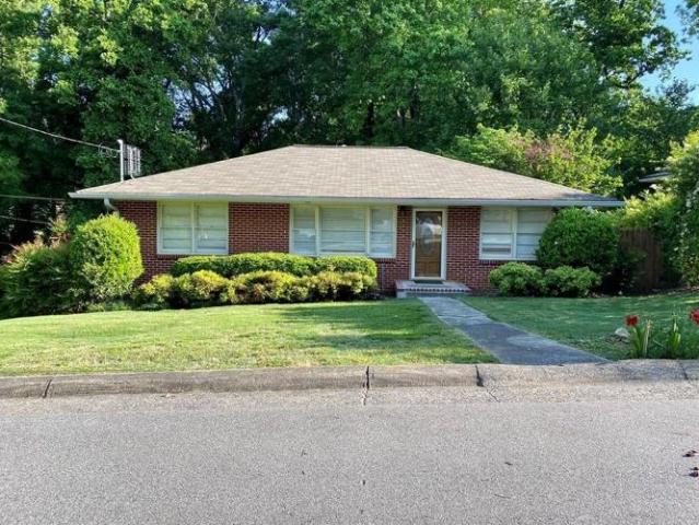 895 Cherokee Trail SE, Smyrna, GA 30080