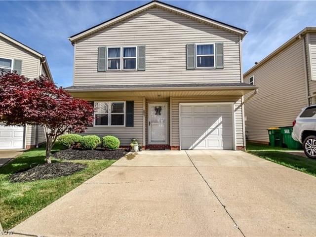 895 Brittney Ct, Willowick, OH 44095