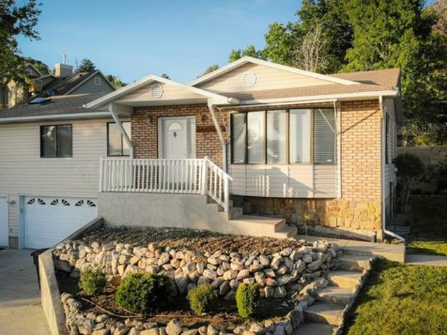 895 E Quail Dr, Provo, UT 84604