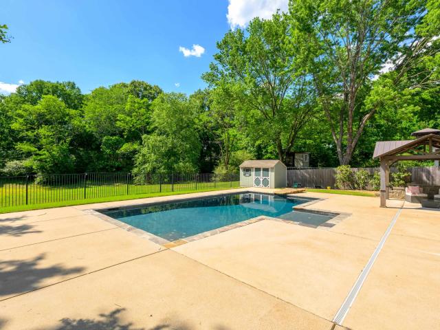 895 joe dr