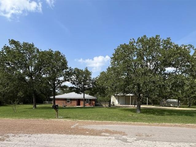 895 Lakeview Dr, Somerville, TX 77879