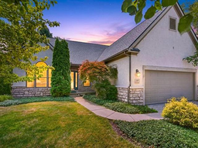 895 Linworth Village Dr, Columbus, OH 43235