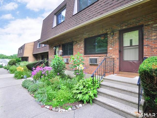 895 Matthews St Apt 9, Bristol, CT 06010