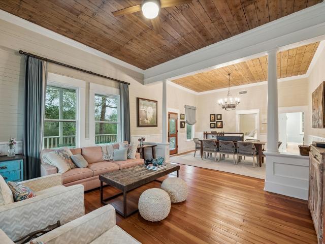 895 S Weyand Road