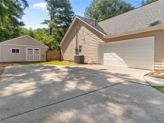 895 Scenic Lake Drive