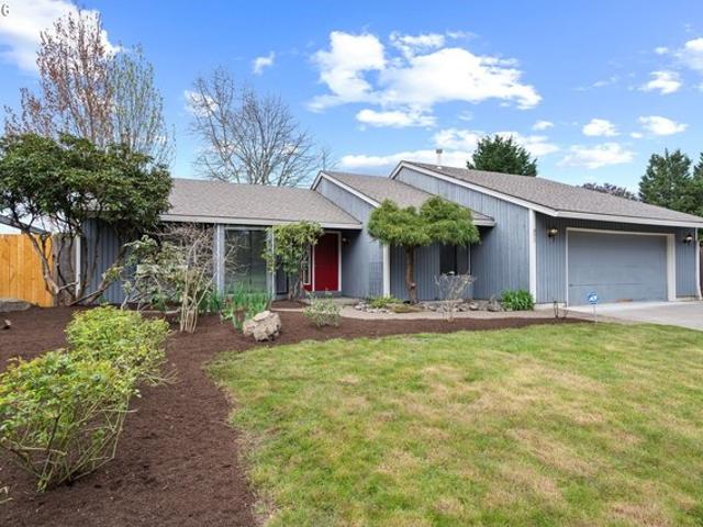 895 SW 166th Ave, Beaverton, OR 97006