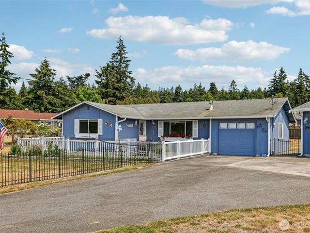 895 Prairie View Ave, Coupeville, WA 98239