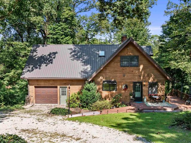 895 W Oakwood Lane