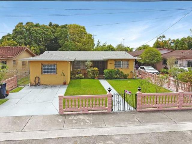 8964 SW 27th St, Miami, FL 33165