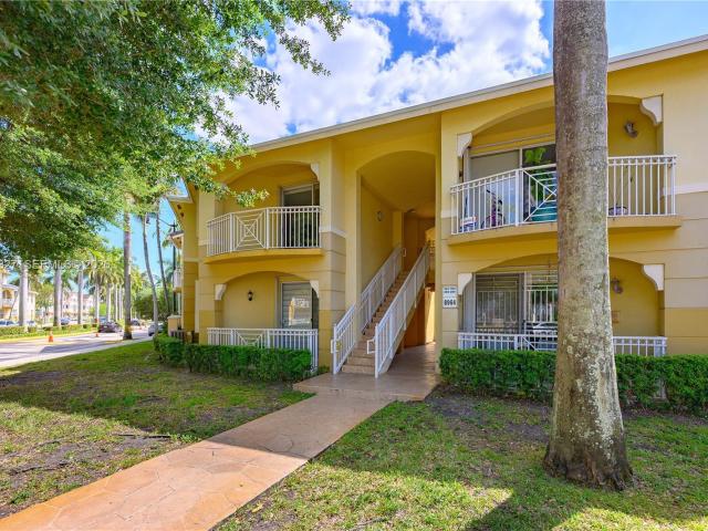 8964 W Flagler St, Unit 206, Miami, FL 33174 | MLS #A12002
