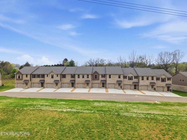 8966 Keenberg Ln, Knoxville, TN 37931