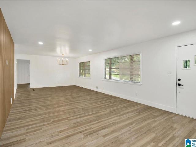 8961 Glendale Drive