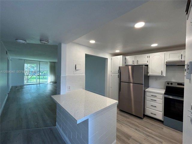 8962 S Hollybrook Blvd Apt 202, Pembroke Pines, FL 33025