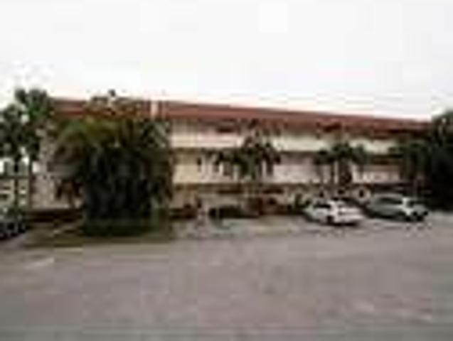 8962 S Hollybrook Blvd #208, Pembroke Pines, FL 33025