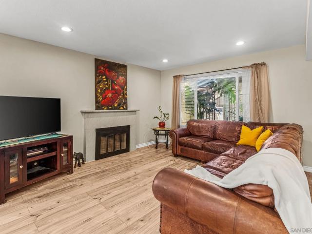8963 Capcano Rd, San Diego, CA 92126 | MLS #260008