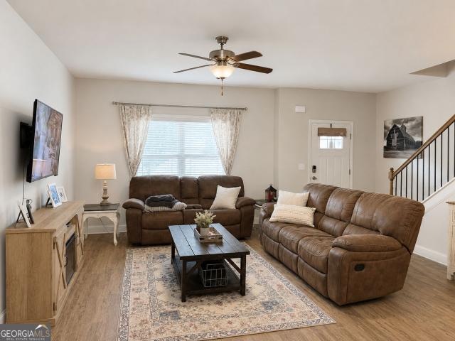 896 Crescent Lane