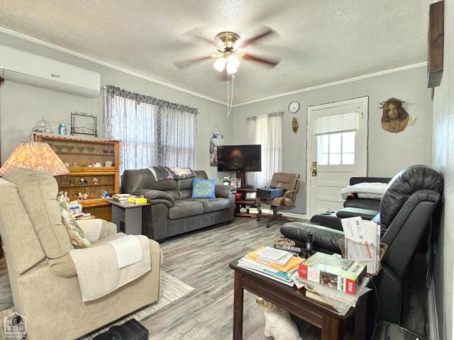 896 E Main Street