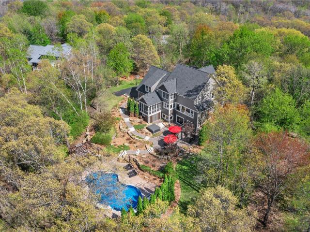896 Highlander Trail