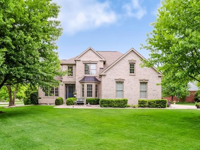 896 Silverleaf Dr, Greenwood, IN 46143