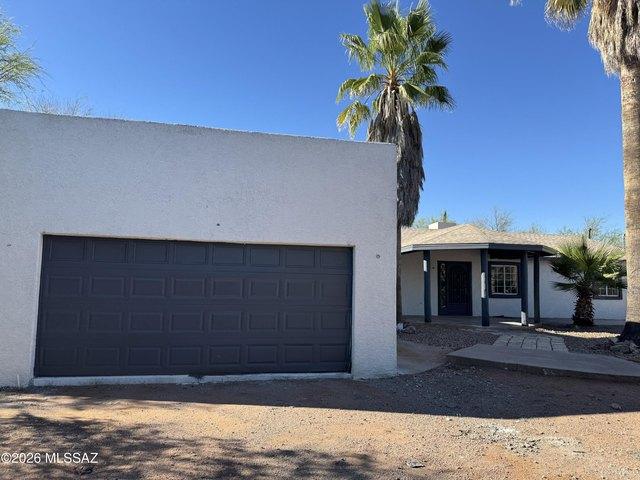 896 Paseo Comanche, Rio Rico, AZ 85648