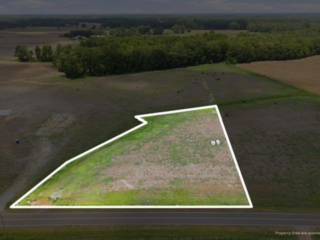 896 Whaley Rd, Kinston, NC 28501
