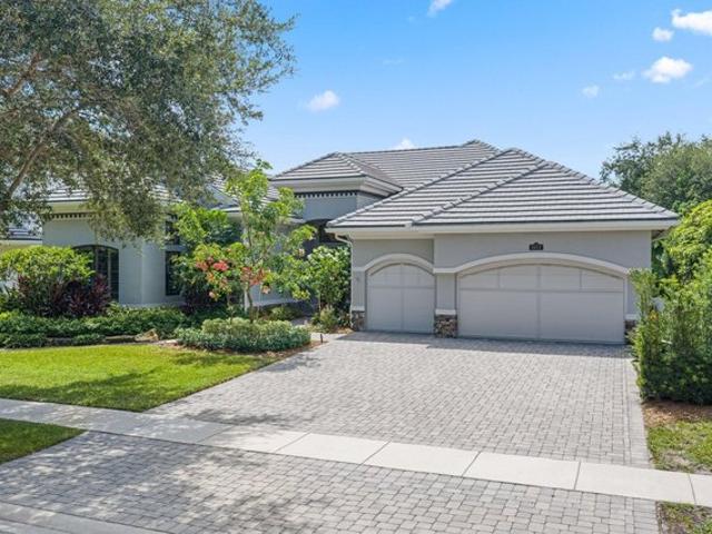 8977 Stone Pier Dr, Boynton Beach, FL 33472