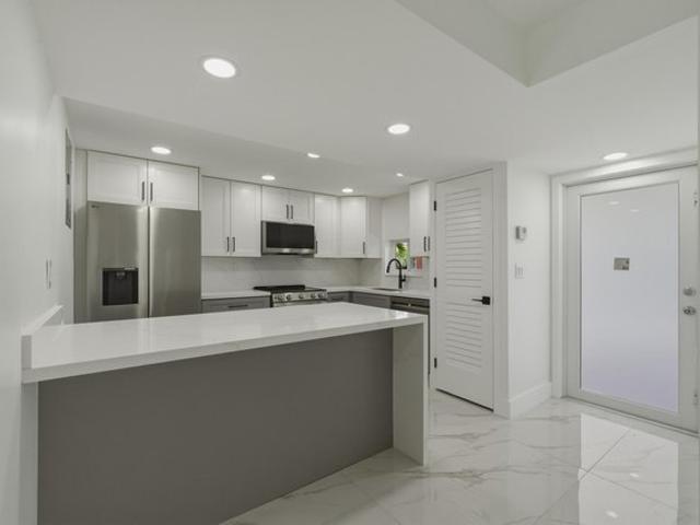 8970 S Hollybrook Blvd Apt 205, Pembroke Pines, FL 33025