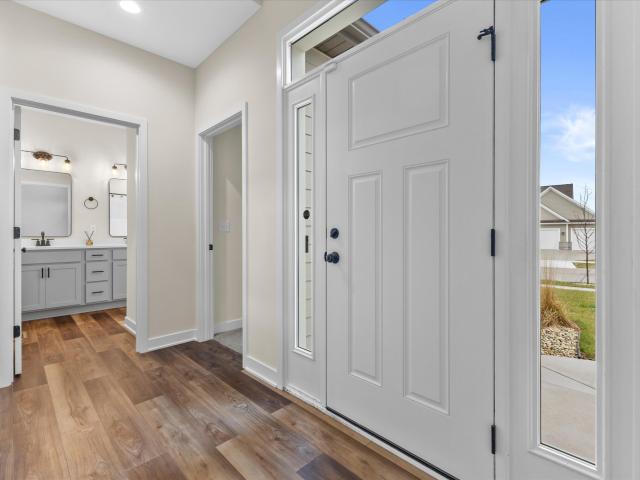8971 Creekside Cir