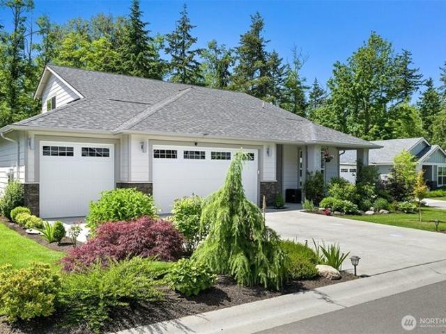 8971 Garibaldi Ct, Blaine, WA 98230